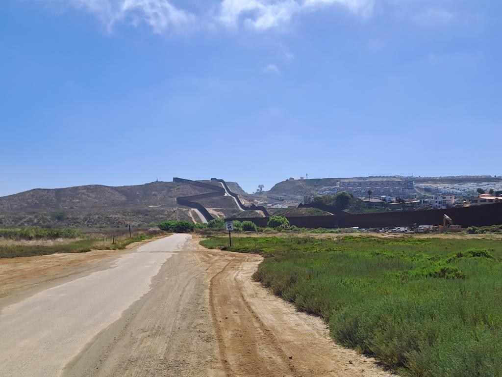 Il Muro di Tijuana tra USA e Messico – mondi paralleli – 旅行世界